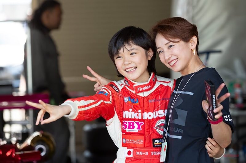野田樹潤(juju)母親や姉の顔画像が美人！父親は元F1レーサーで弟もレーサー？ | はっちちゃんねる